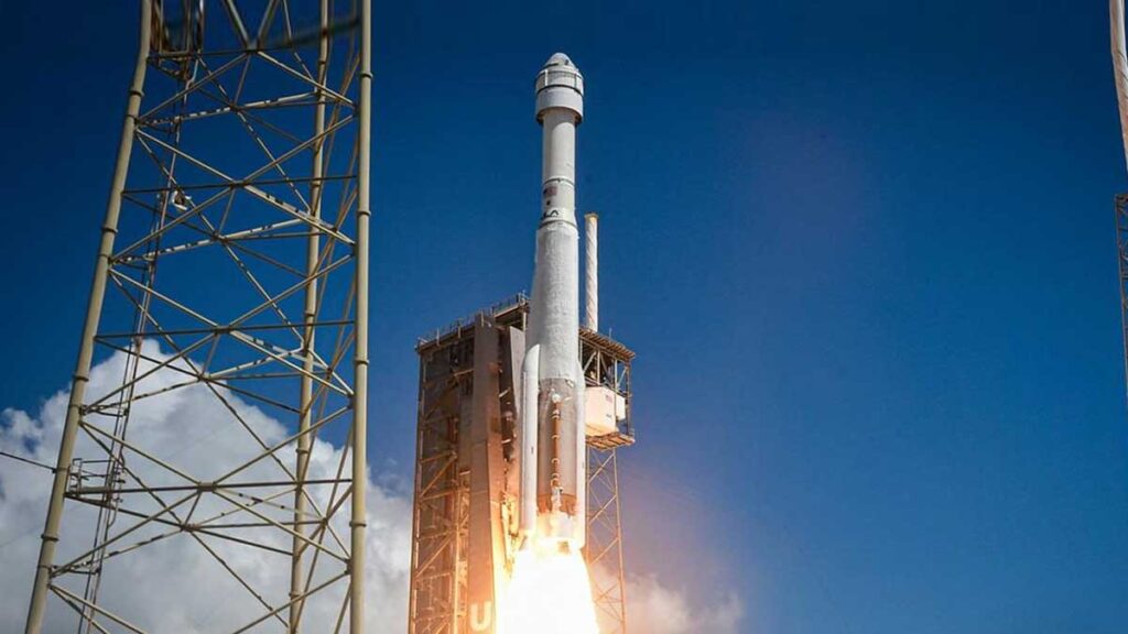 Boeing's Starliner capsule docks at ISS despite helium leak - 193 ...
