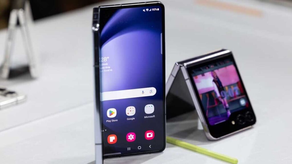 Samsung Teases Galaxy Z Fold 6 and Z Flip 6 Reservations - 193 ...