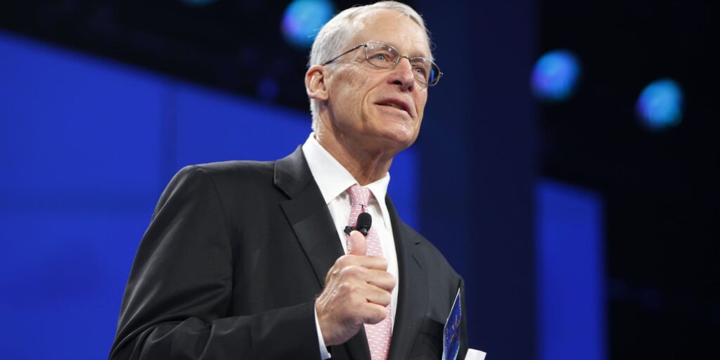 The Quiet Billionaire: The Life of Jim Walton - 193 Countries ...
